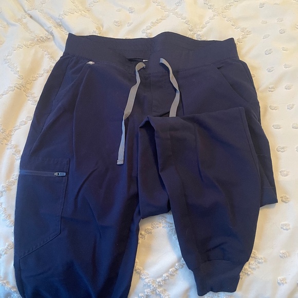 Figs | Pants & Jumpsuits | Figs Scrub Joggers | Poshmark